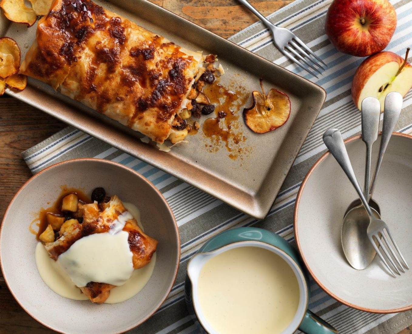 Spiced Apple & Amber Mist Strudel